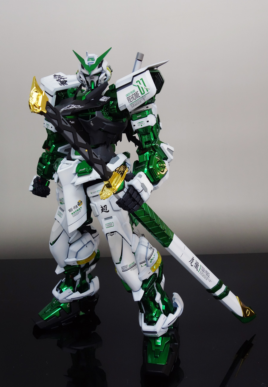 GUNDAM GUY: PG 1/60 Gundam Astray Green Frame - Painted Build