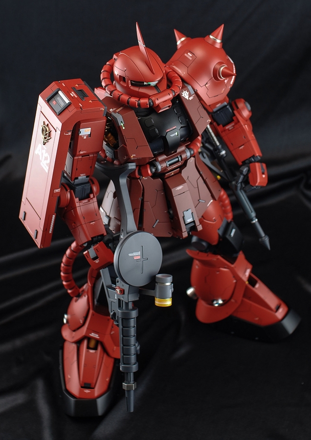 Custom Build: PG 1/60 Char's Zaku II [Detailed]
