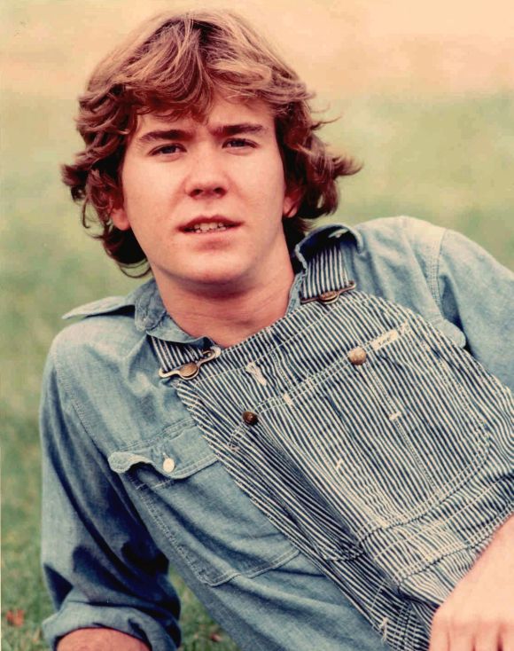 Favorite Hunks & Other Things: Timothy Hutton: American Crime
