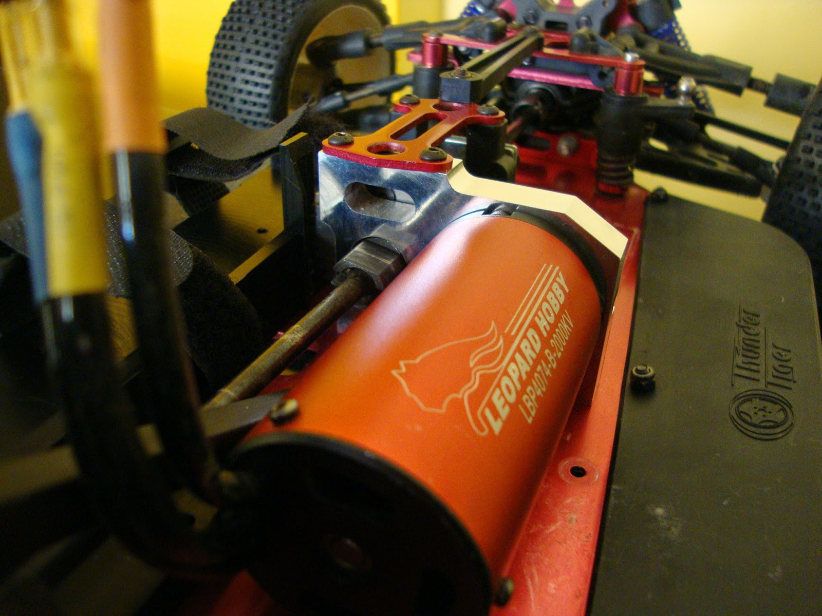 RC BRUSHLESS BLOG---: Thunder tiger eb4 s2 brushless machined conversion