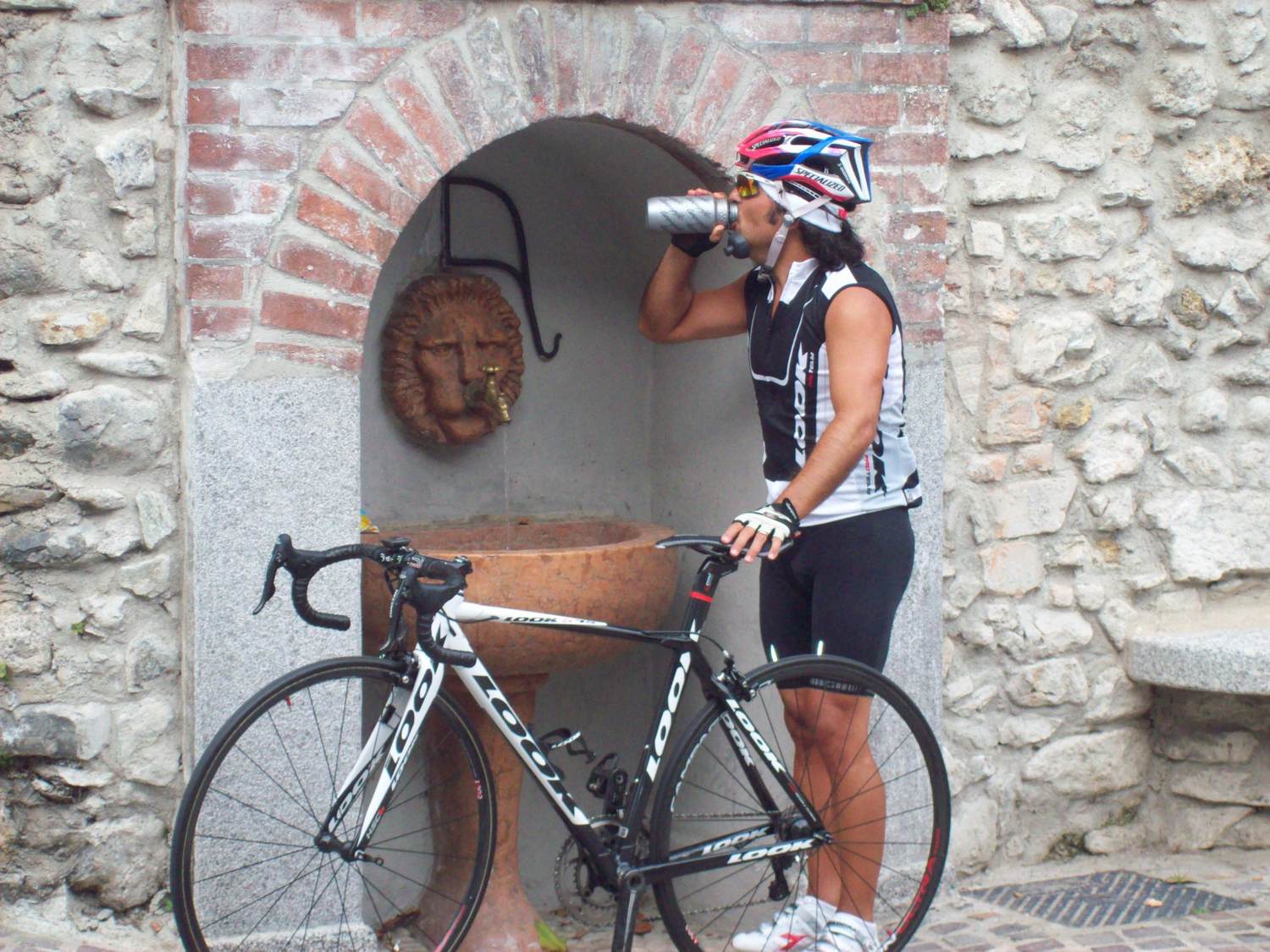 Pedalare Verso il Cielo: Il Passo del Ghisallo ( da Bellaggio), Il ...