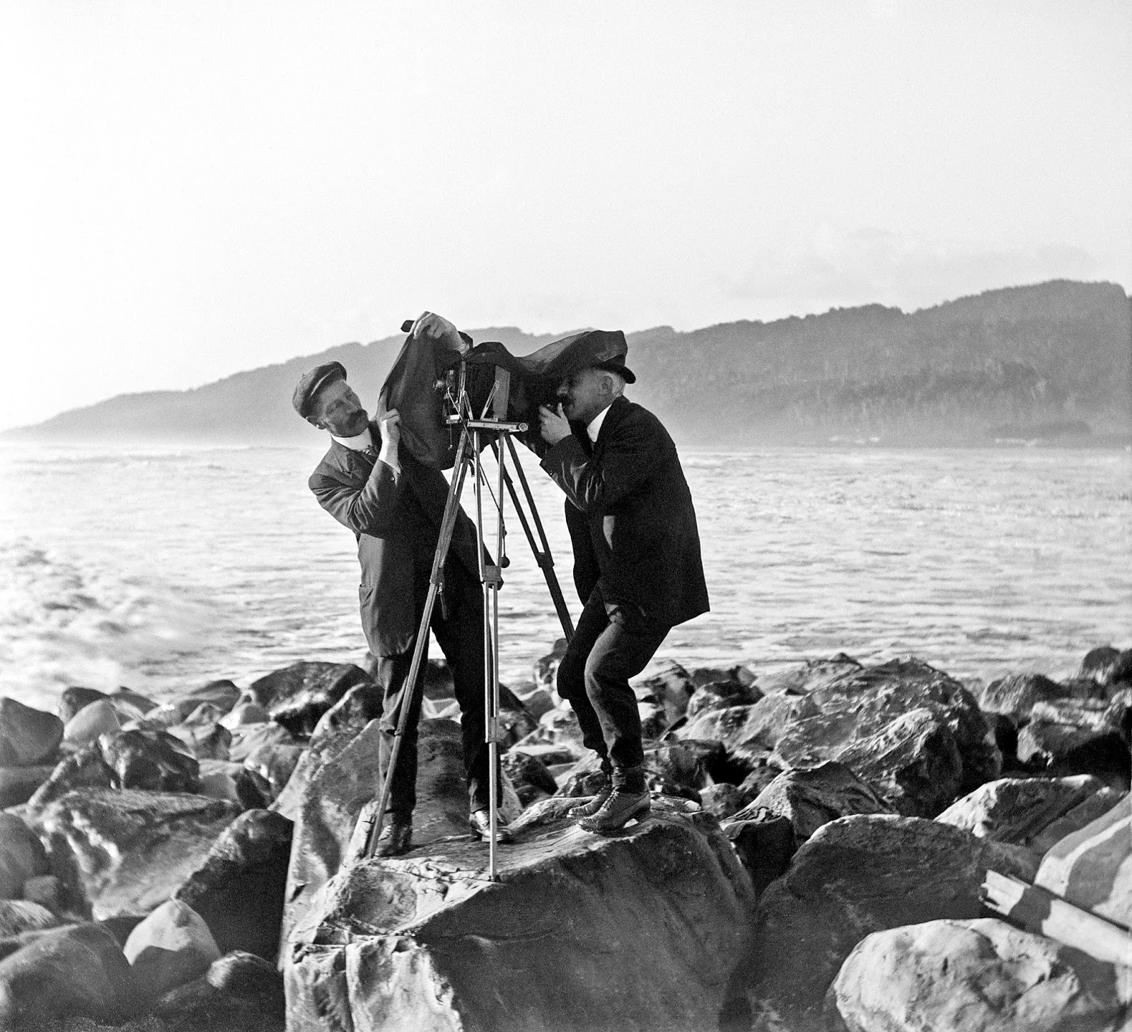 History in Photos: Isaac Henry Bowen Jeffares