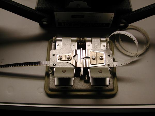 Splice Junction - The Visual Genome Browser: Spliced genes - nature's ...