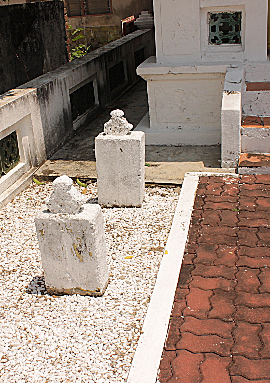 Sang Ekstasi: Makam Sultan Hussin