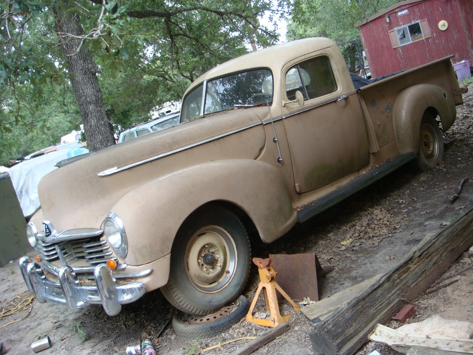 SouthUrn Surge...your vintage iron concierge!: '46 Hudson pickup