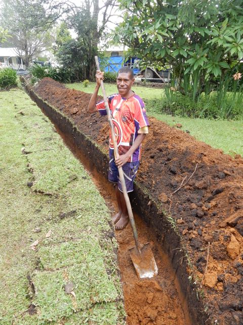 Erin in PNG: Ditch digging