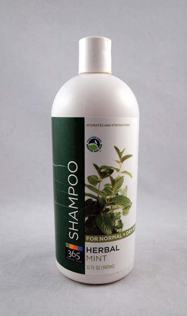 Kaylin's Kit: Review: Whole Foods 365 Herbal Mint Shampoo
