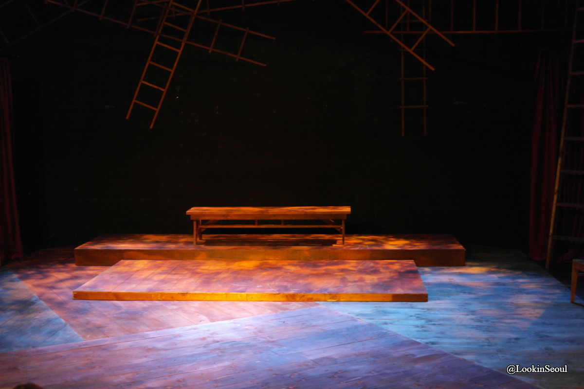 Daehak-ro [Hyehwa station; line 4] - lookinSeoul