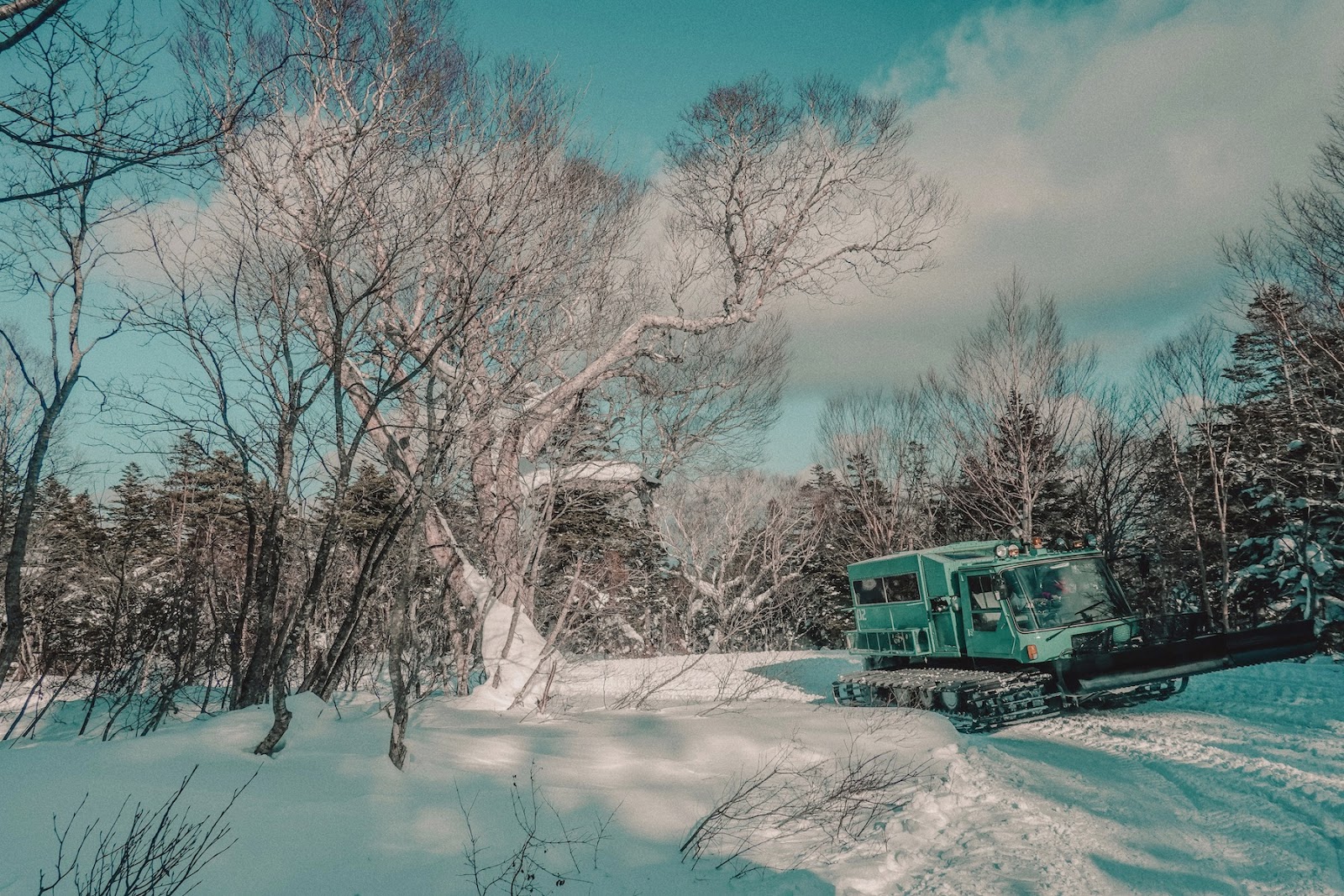 THE MESMERIZING SNOW MONSTER OF ZAO ~ Life Is An Absurd Journey