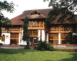 amazing cochin / kochi : Palaces In Cochin