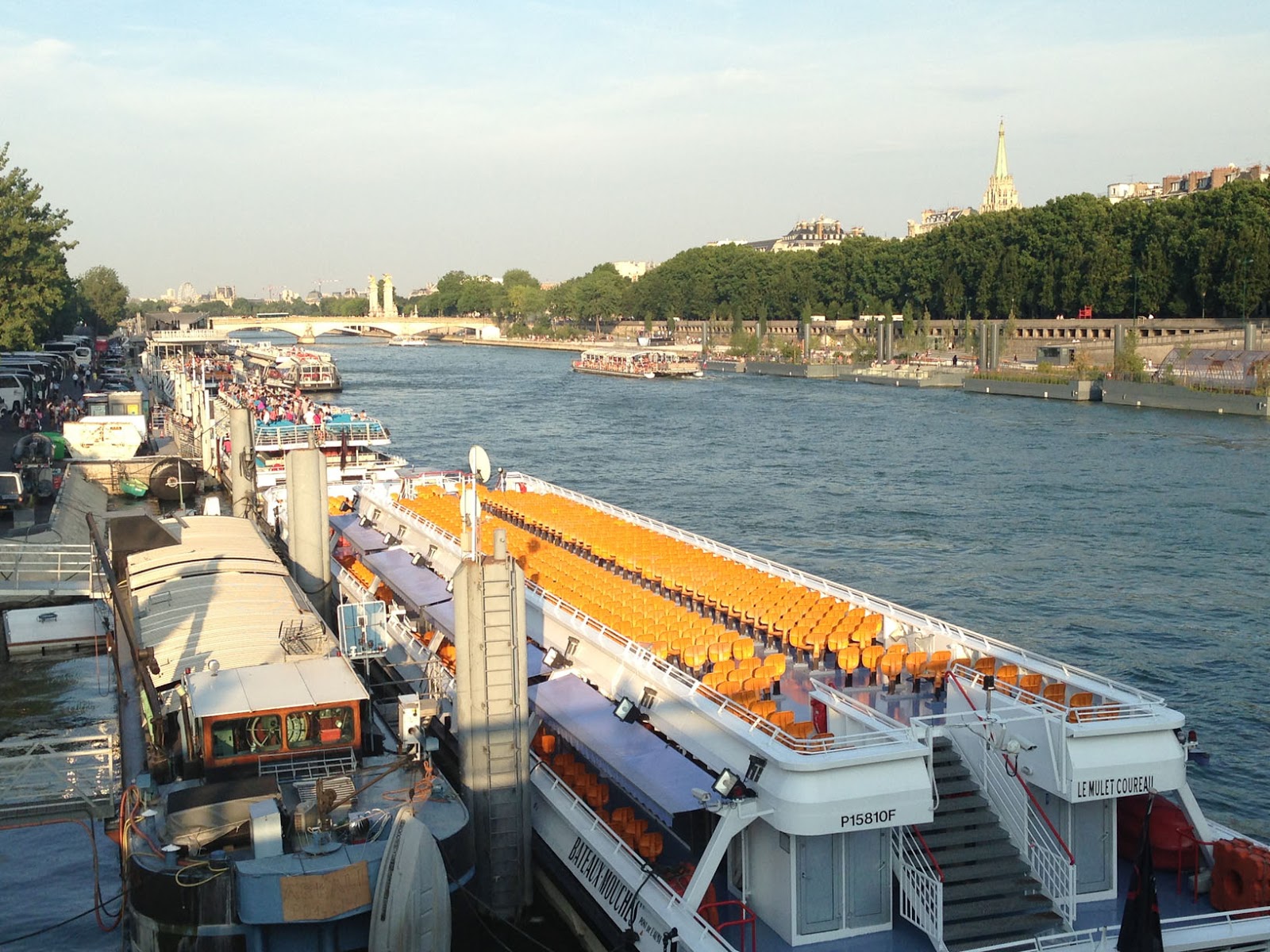 Running Routes: Paris Seine Riverside Running Route