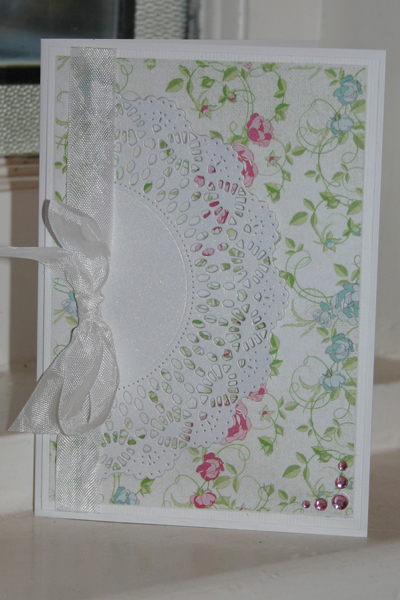 Handmade By Suzanne: Doily Card