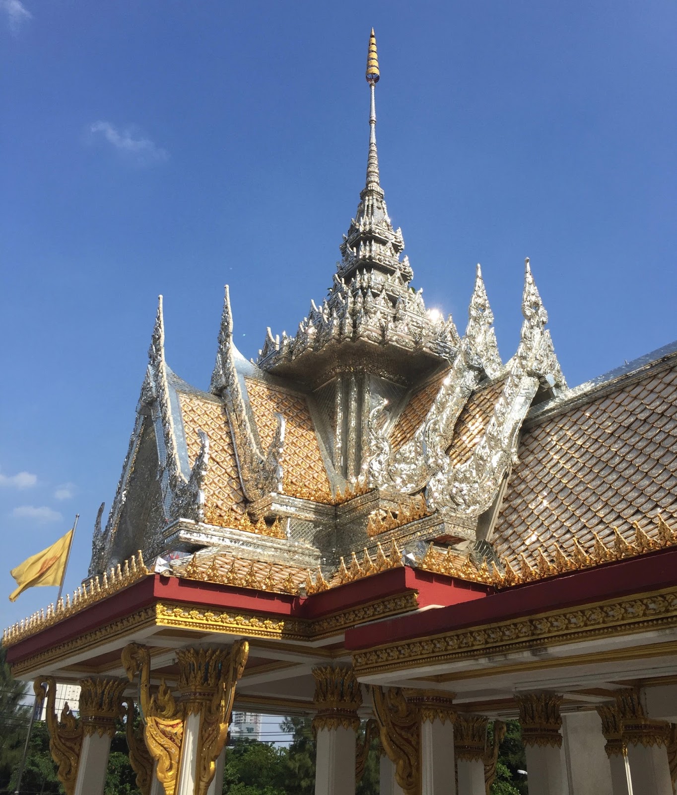 Things to do (closed): Wat Sri Lam วัดศรีเอี่ยม