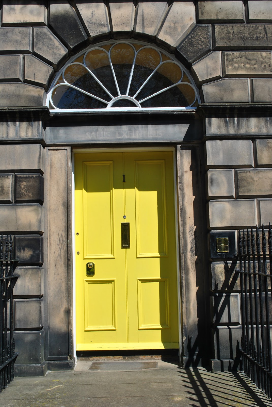 The Designer's Muse: Edinburgh Entries: Doorways of Georgian New Town