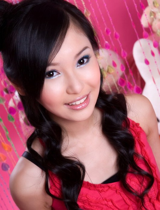 Charming Pretty Girl: Cute Girls