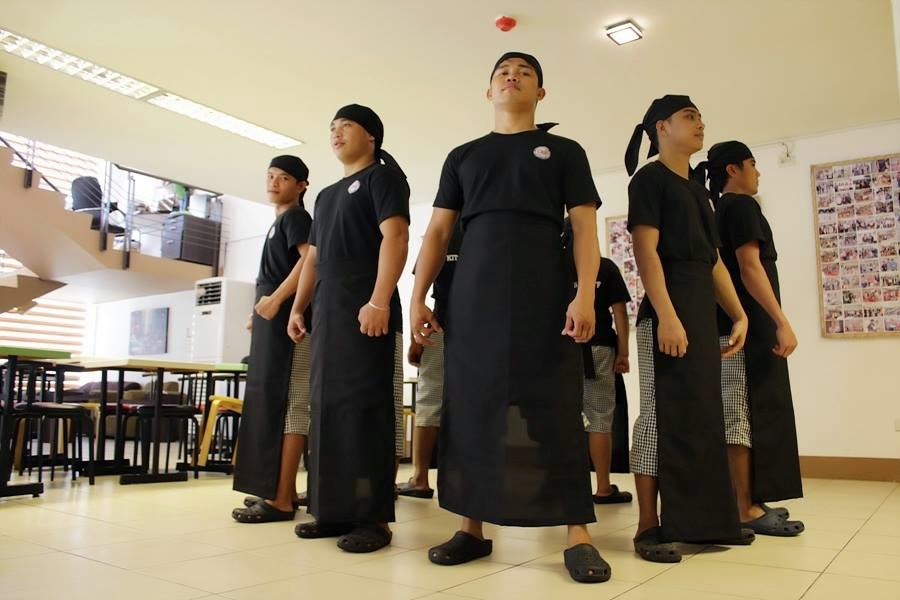 CEBU INTERNATIONAL ACADEMY: ^__^ CIA UNIFORM ROCKS!