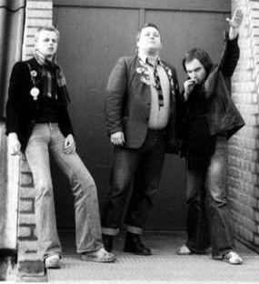 OLD, WEAK BUT ALWAYS A WANKER - THE PUNK YEARS: CAPTAIN SENSIBLE & THE ...