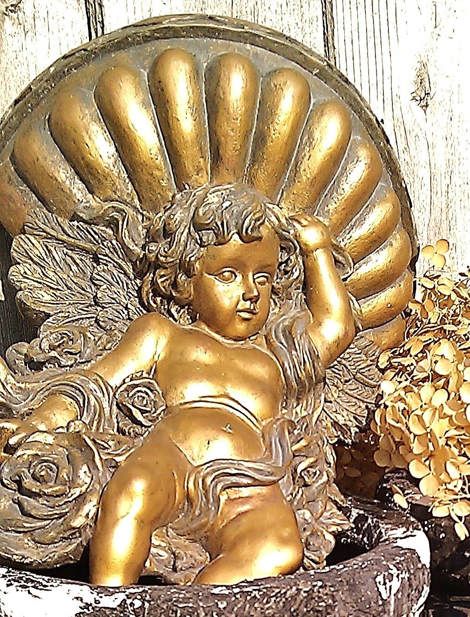 villabarnes: Aged Cherub