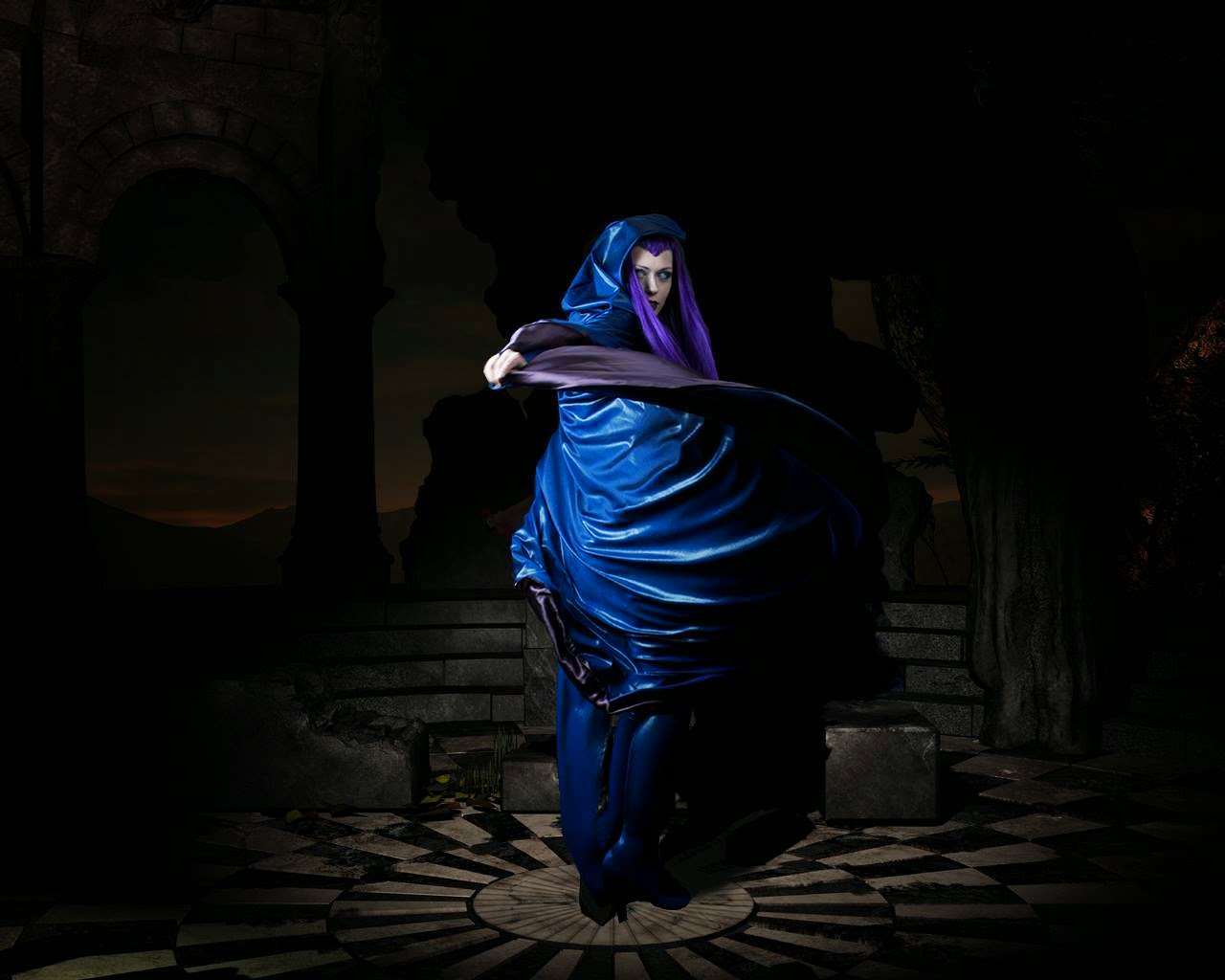 Calvin's Canadian Cave of Coolness: Epic Raven Cosplay