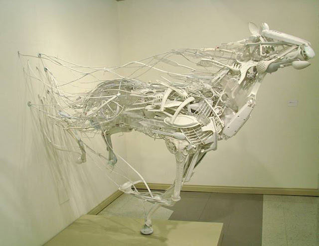 Mail2Day: Amazing Sculptures Made of Household Objects (9 pics)