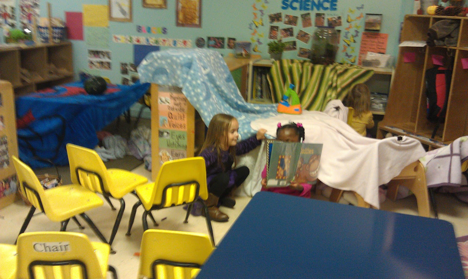 Partners In Blogging: Fort Building in the Classroom!!