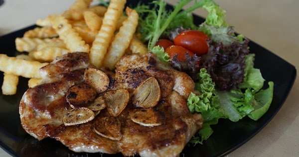 little Joy: Fave Chicken Chops @ Changi