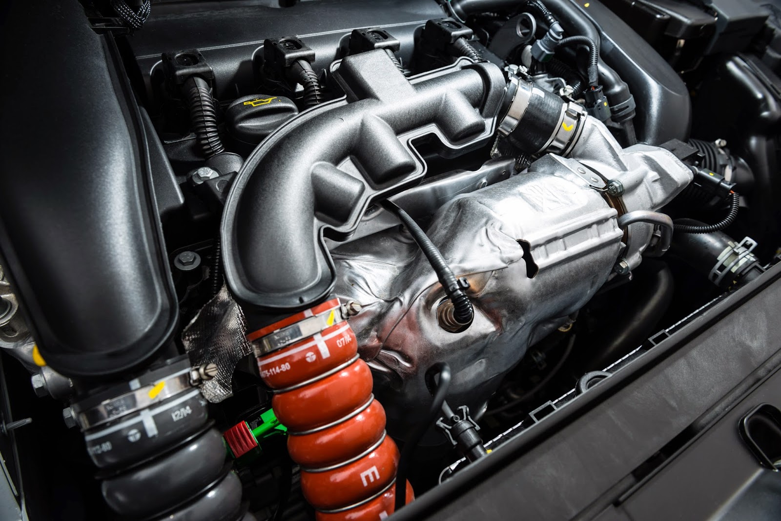 Versão Tendance do Citroën C4 Lounge ganha motor THP