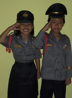 KSC-010 Kostum Polri : Polisi dan Polwan