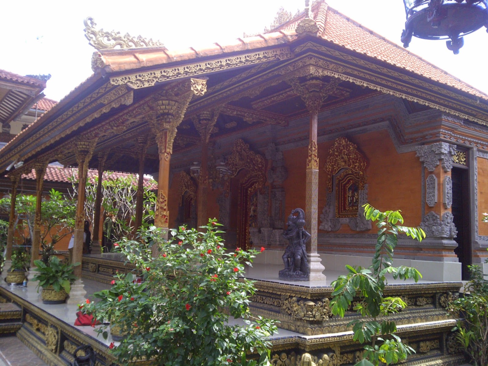 Ukiran Bali: Bale Bali