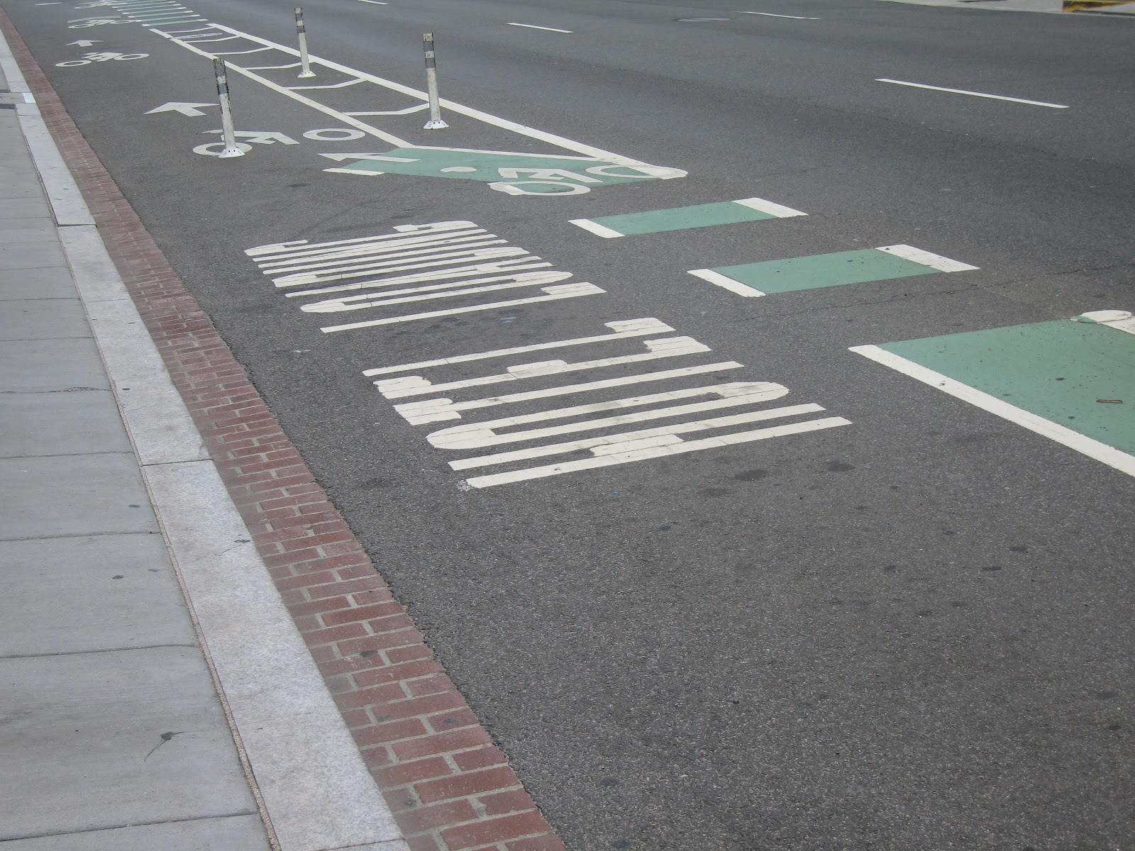 L Street Bicycle Lanes-Hotel Dropoff Zone