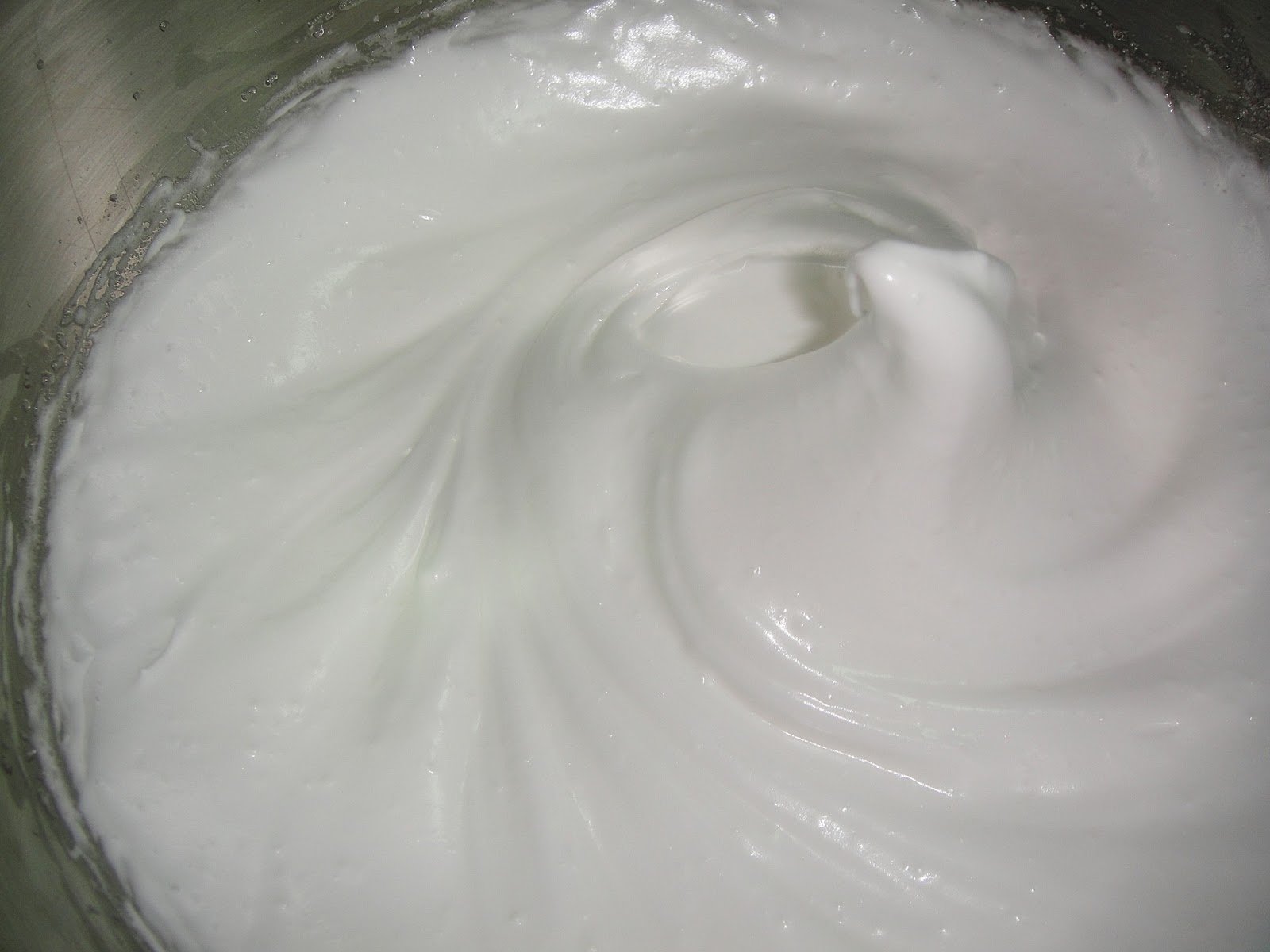 Maryam's Culinary Wonders: 452. Basic Meringues