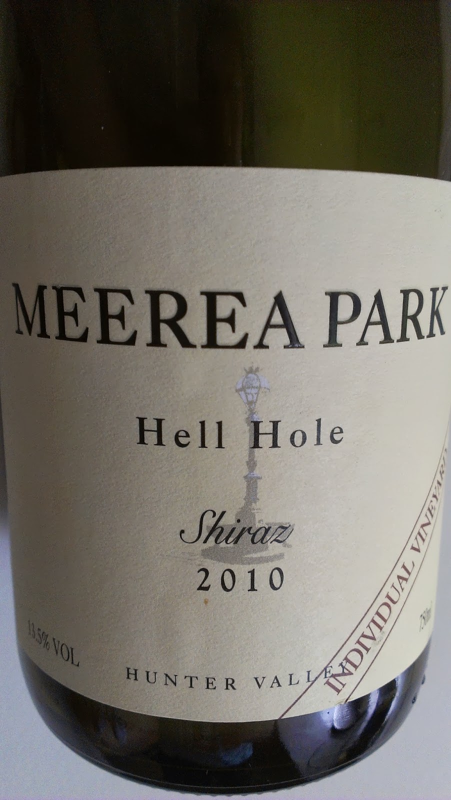Meerea Park Hell Hole Shiraz 2010 - QWine Reviews