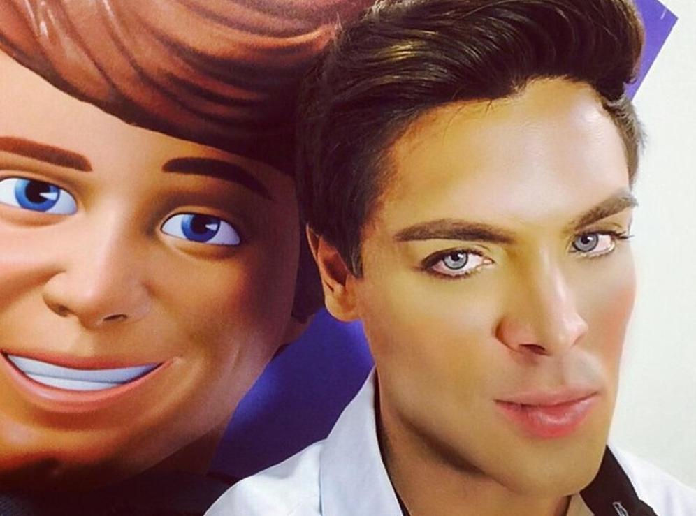 El Lavadero de las Muñecas: CONOCE A MAURICIO GALDI EL NUEVO "KEN HUMANO"