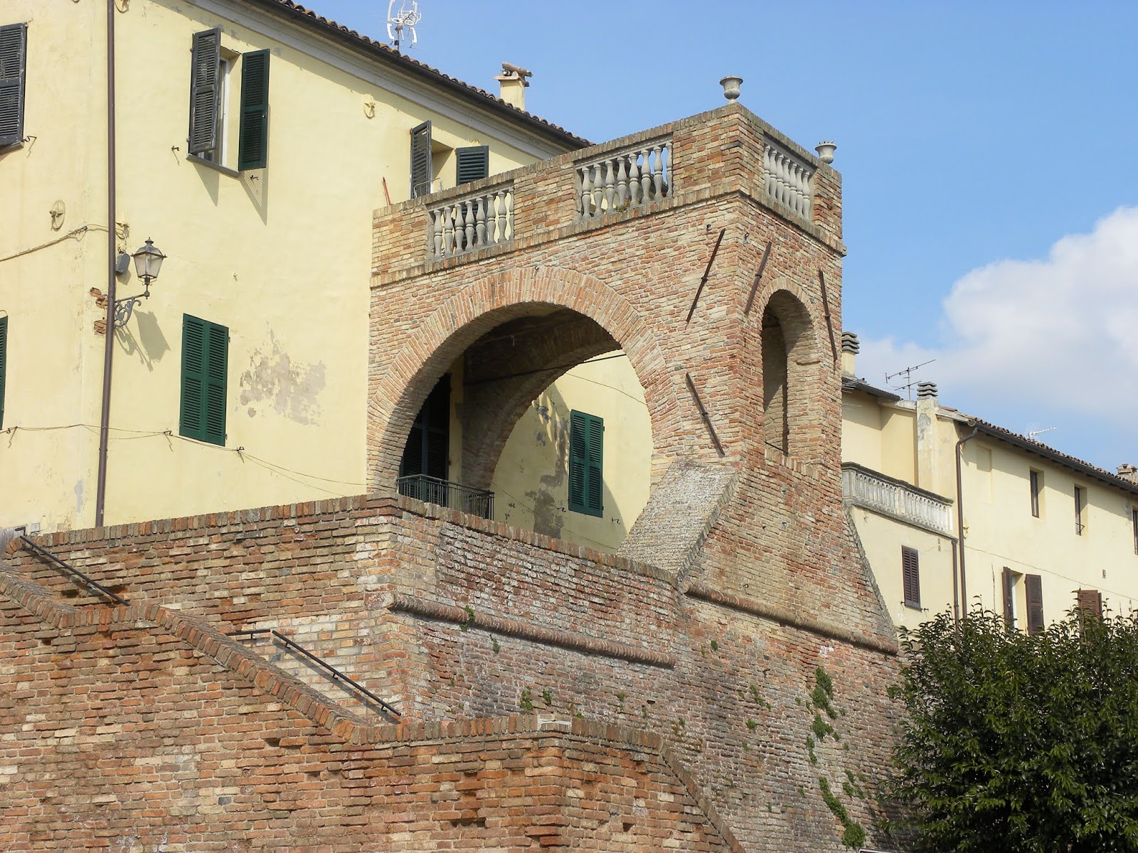 Mondolfo ( PU ), antica città fortificata sull' Adriatico - THE MARCHE ...