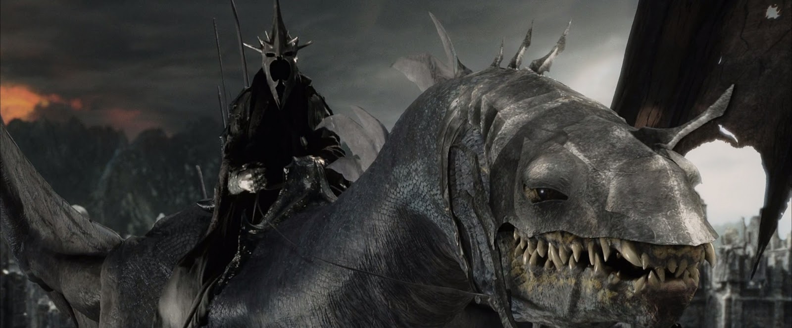 The Witch King of Angmar on a fell beast | Witch king of angmar, Lotr ...