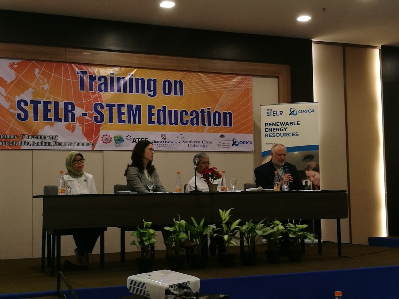 Kursus STELR - STEM Education di Bandung - Hari 01