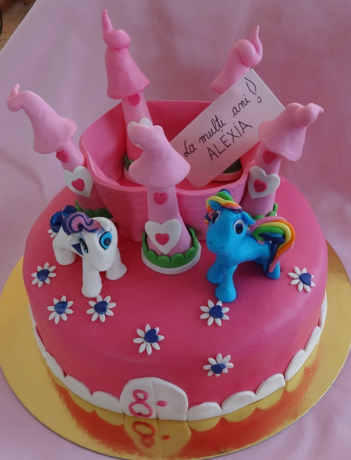 Torturi pentru copii in Constanta: Tort castel cu ponei