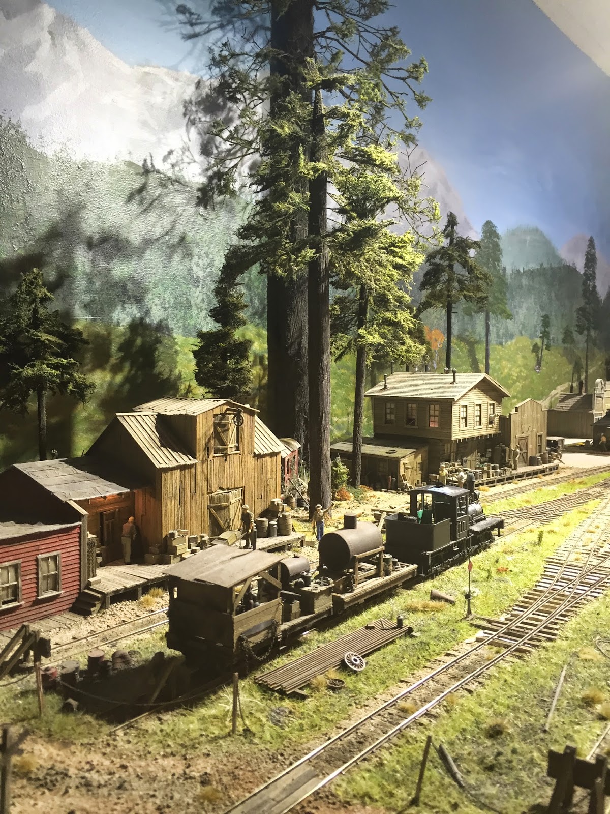 Modeling Narrow Gauge: Virginia Beach On30 Meet