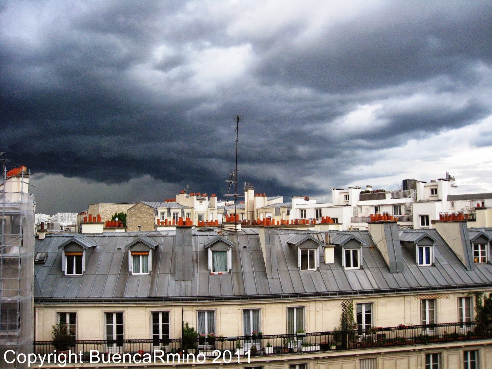 Apprendre à parler le français: Les plus belles photos des toits parisiens