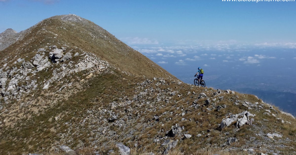 CICLOALPINISMO: Monte Bussaia (2451 m)