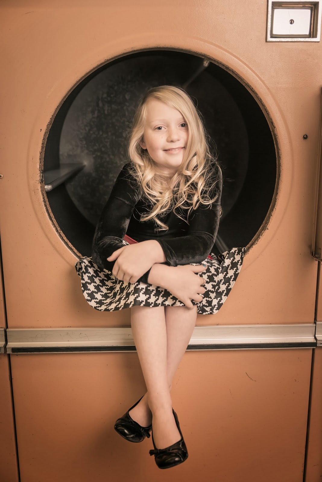 Vintage Laundry Mat Photoshoot