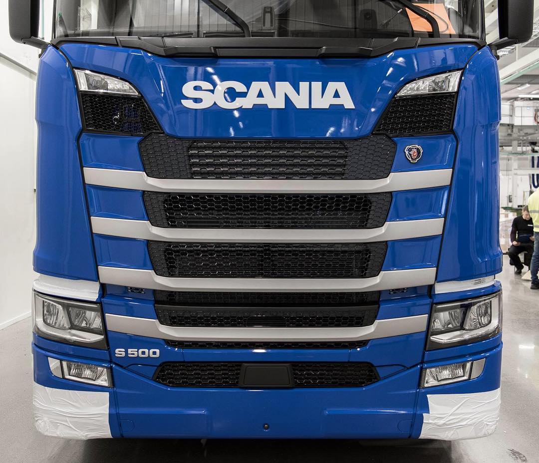 DIECIOCHO RUEDAS: ASÍ PRODUCEN LOS NUEVOS SCANIA EN Södertälje.. SUECIA…