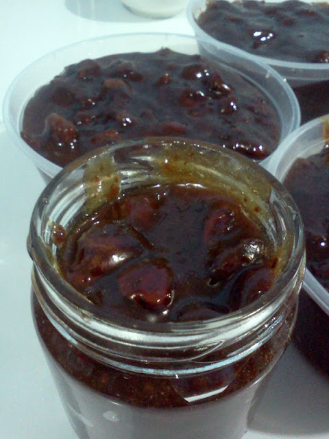 Making Tamarind Jam