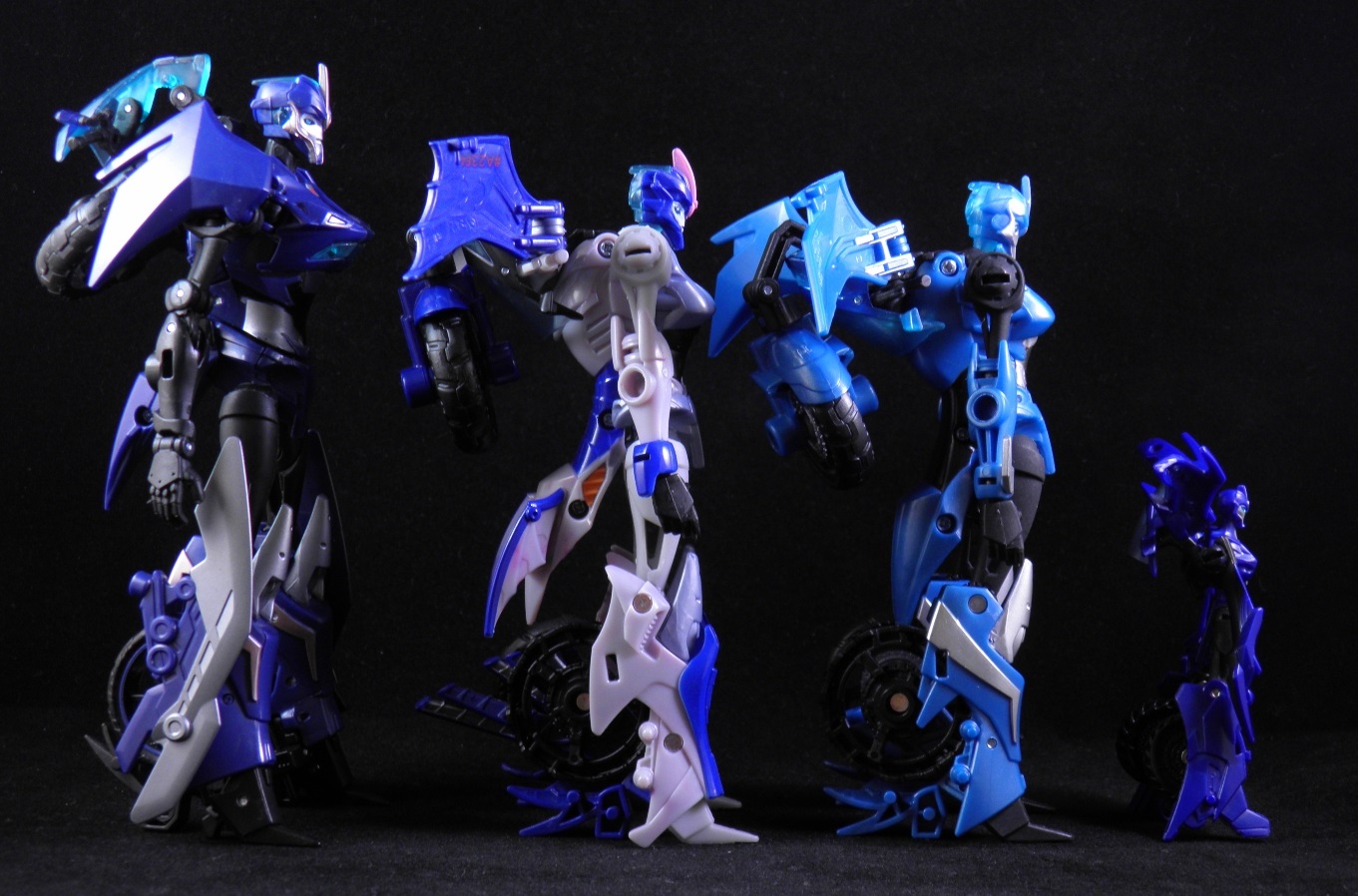 She's Fantastic: Transformers: Prime - Beast Hunters ARCEE!