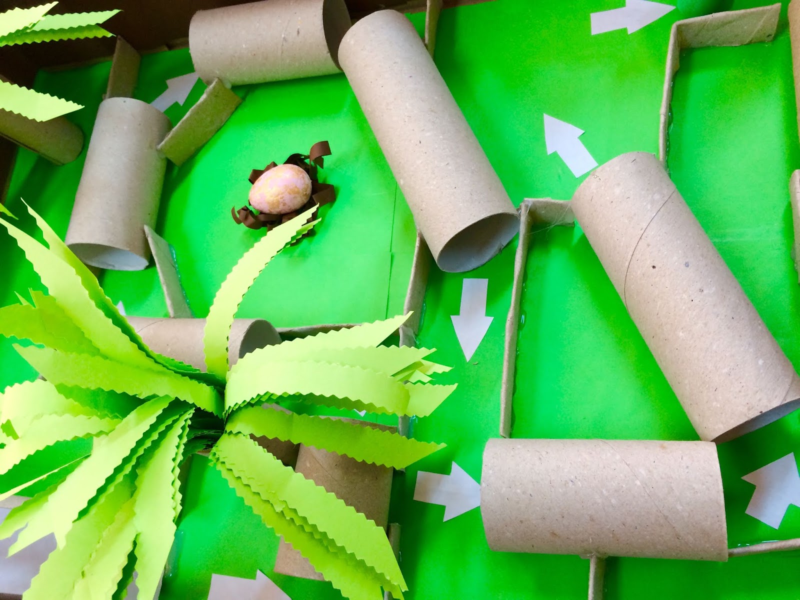 Joc din materiale reciclabile: „Prin Cretacic” - Materiale didactice de ...