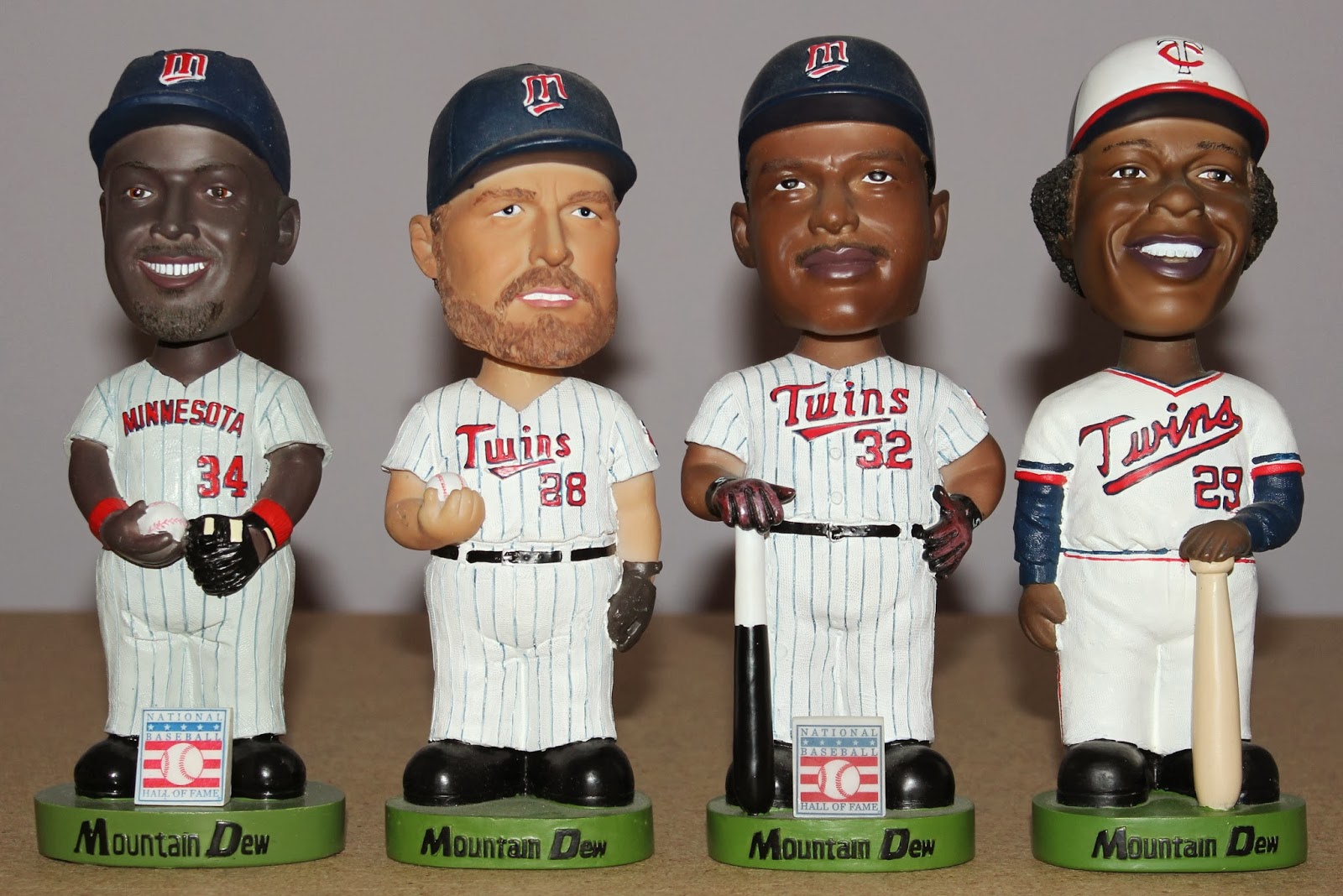 The Bobble Hunter: Minnesota Twins SGA Bobblehead Set (Part 2 - Year 2001)