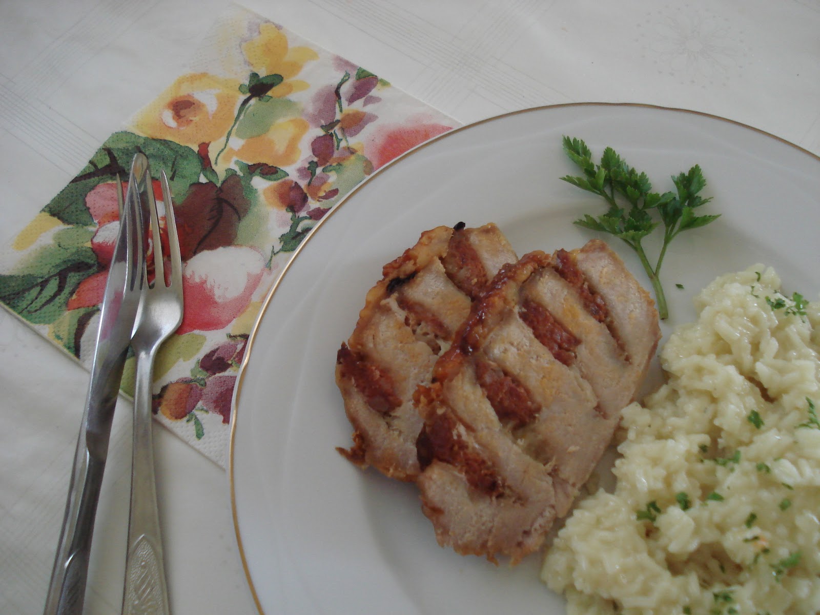 Süssünk-főzzünk együtt!: TÖLTÖTT KARAJ