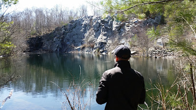 NEW ENGLAND FOLKLORE: Ghosts of the Assonet Ledge