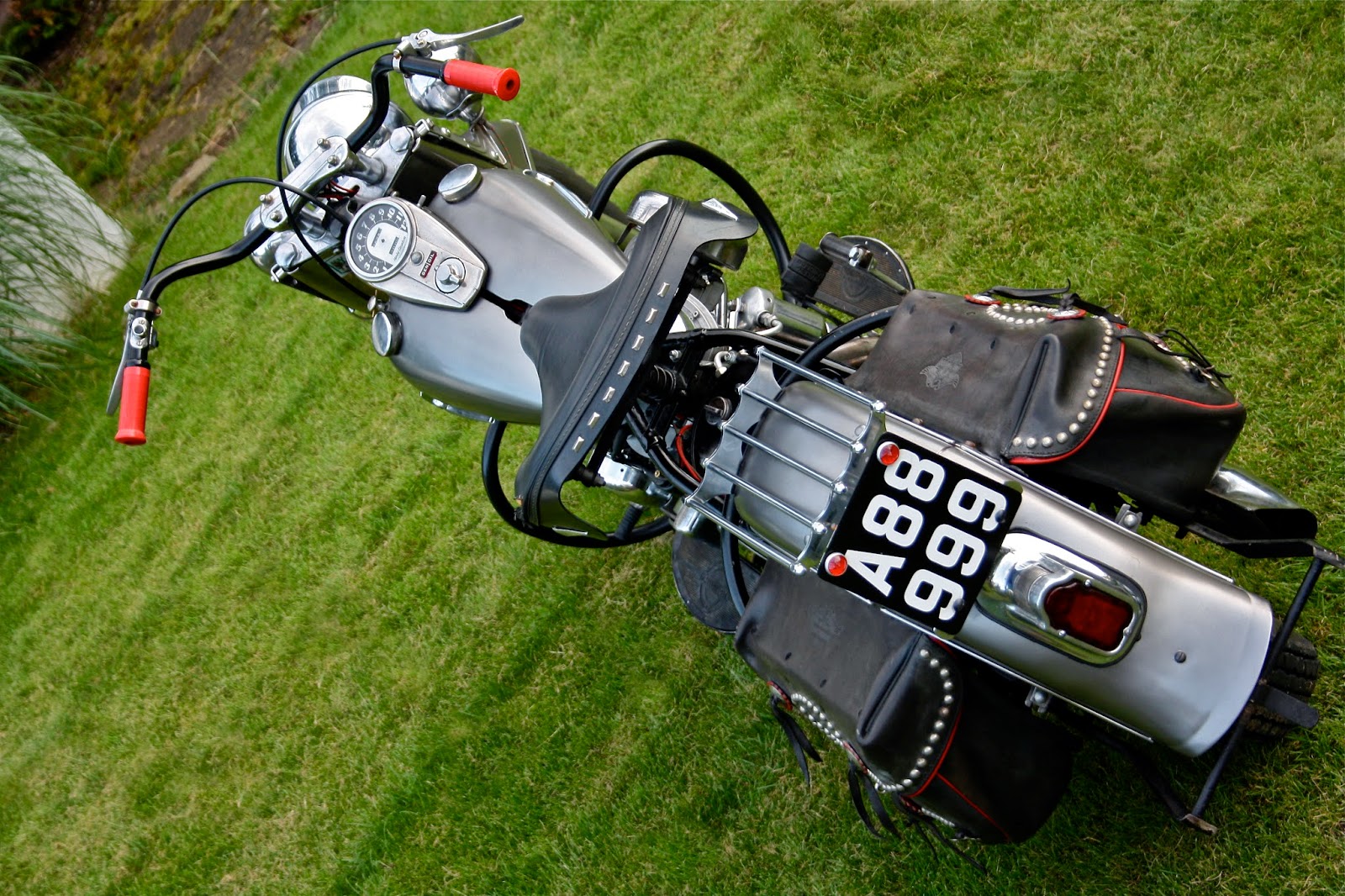 JAMESVILLE MOTORCYCLES: JAMESVILLE '56 FL PANHEAD