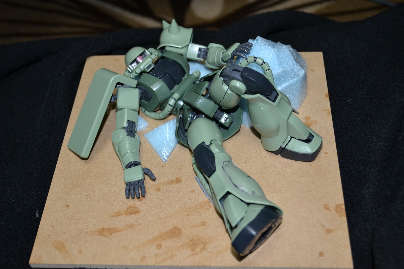 Sepulchre of Heroes: Terrain WIP- Giant Robots and Scratch Built Bastion